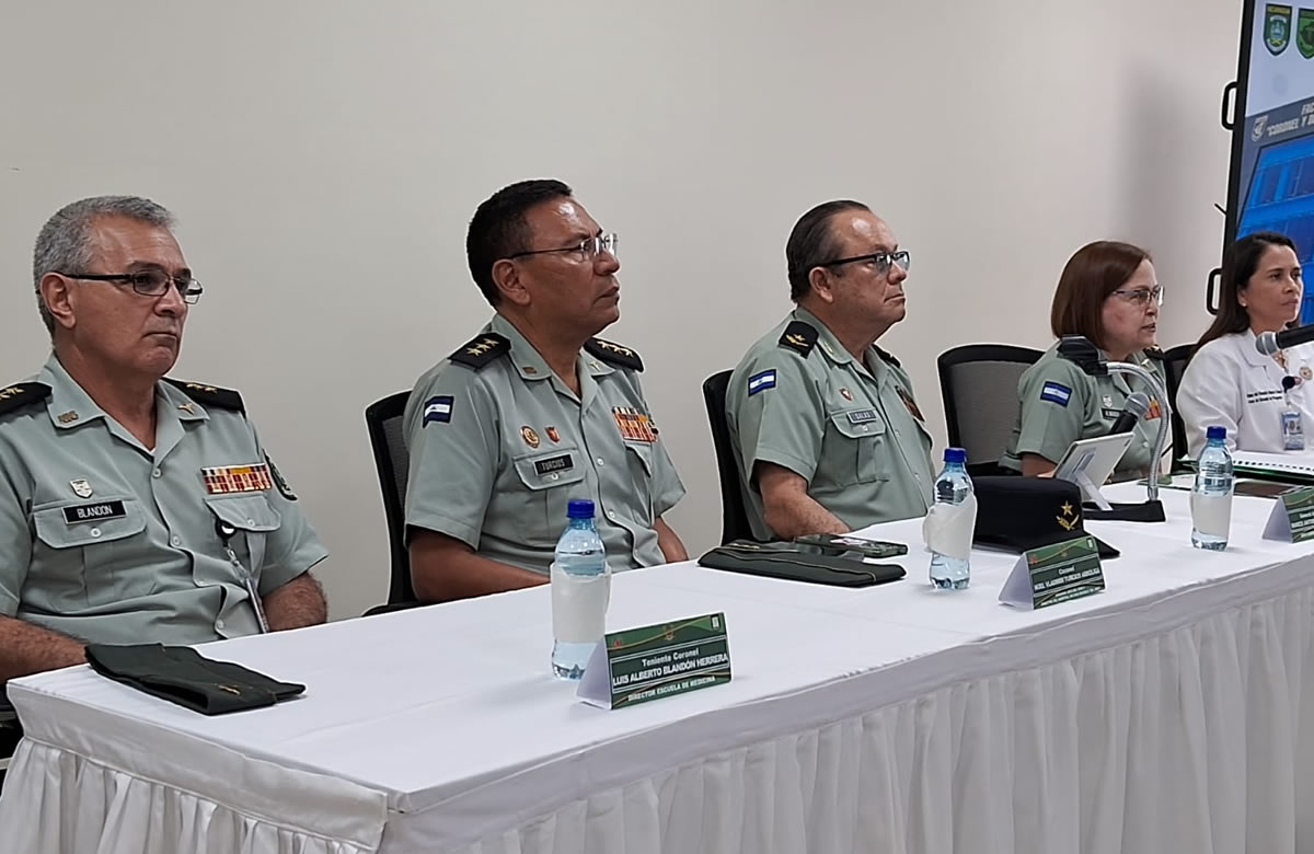 Dan a conocer oferta académica de facultad de Ciencias Médicas "Coronel ...