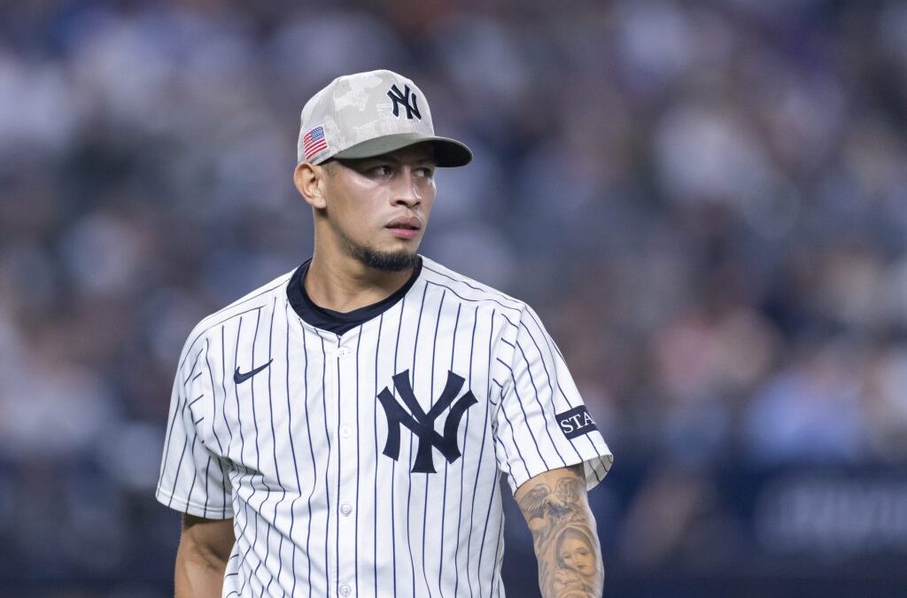 Jonathan Loáisiga se luce con eficiencia y control ante Texas con los Yankees