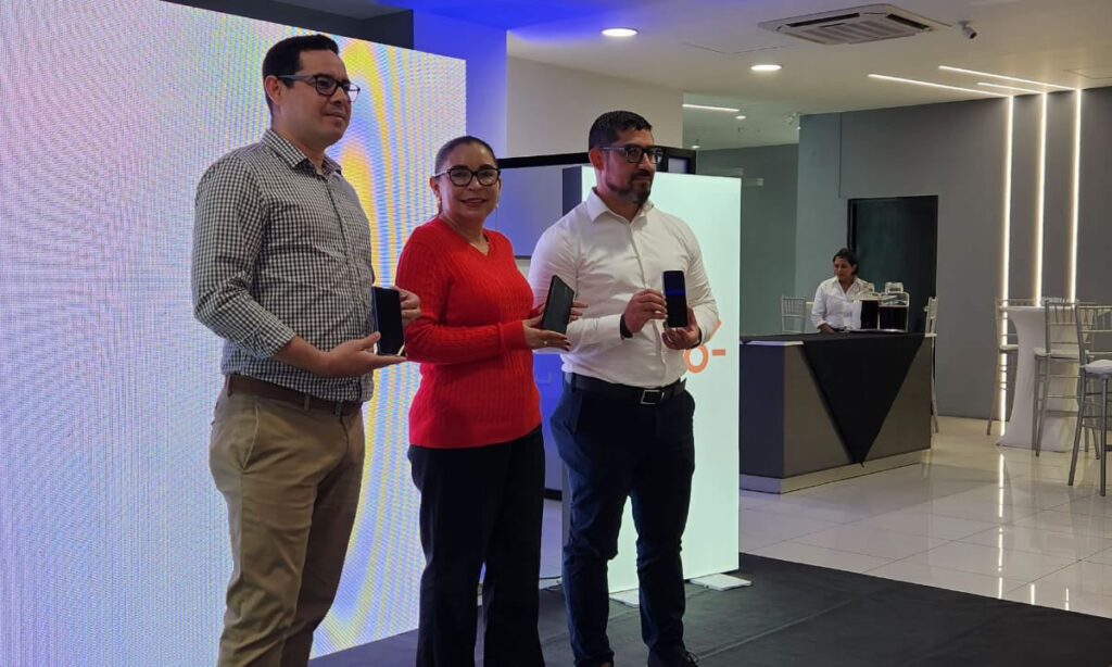 Tecnología Super SIM: Claro y Samsung elevan la capacidad y seguridad ...