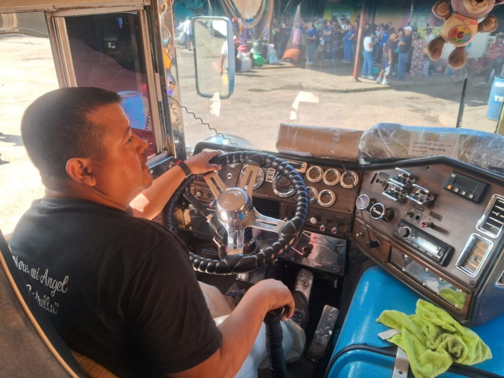 Bomberos refuerzan seguridad en Cotran Mayoreo