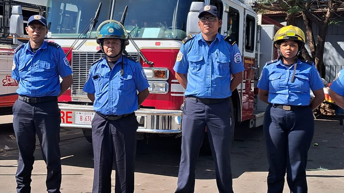 Bomberos refuerzan seguridad en Cotran Mayoreo